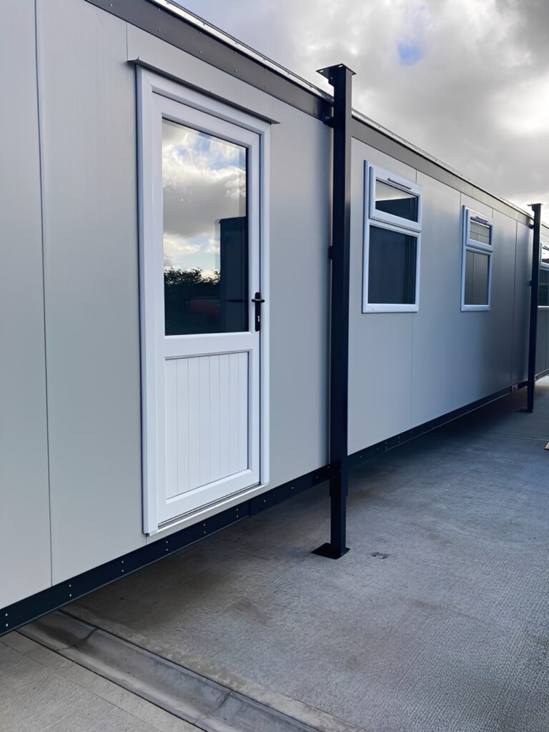 40Ft x 10Ft Jackleg Office Cabin - Colli Trans Containers