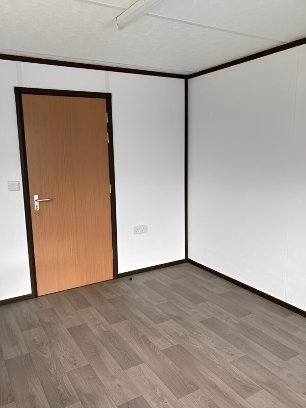 40Ft x 10Ft Jackleg Office Cabin - Colli Trans Containers